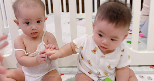 Khoảnh khắc Lisa nhà Hà Hồ và Jerry nhà Dương Khắc Linh ngại ngùng nắm ...